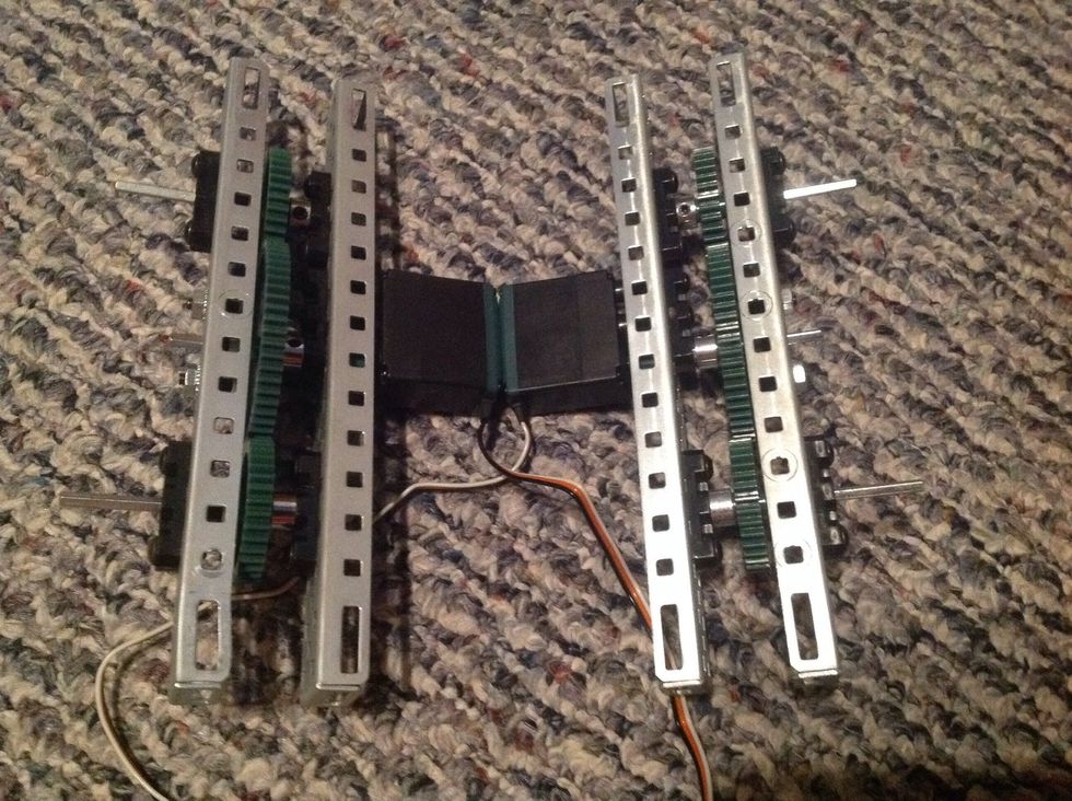 How to build a vex squarebot - B+C Guides