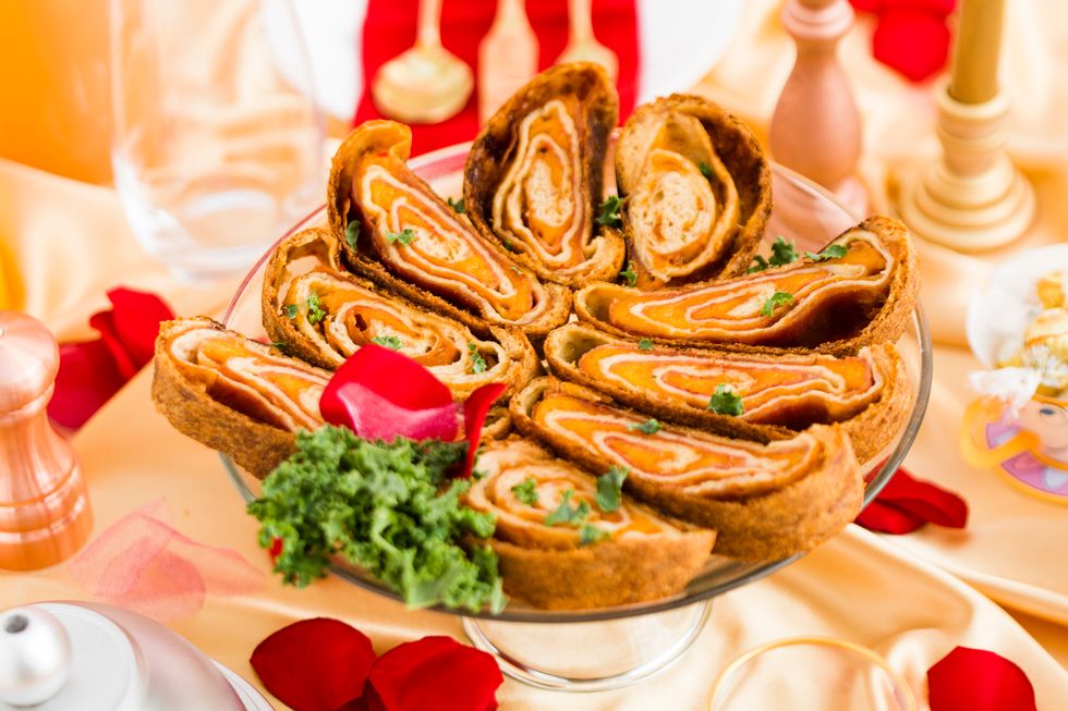 How to make croque monsieur roll-ups - B+C Guides