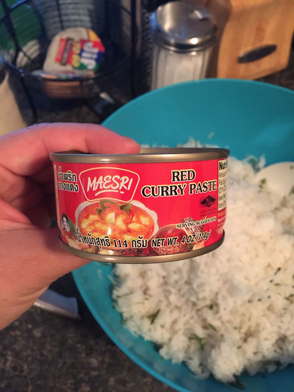 How to make nam kao (fried curry rice) - B+C Guides