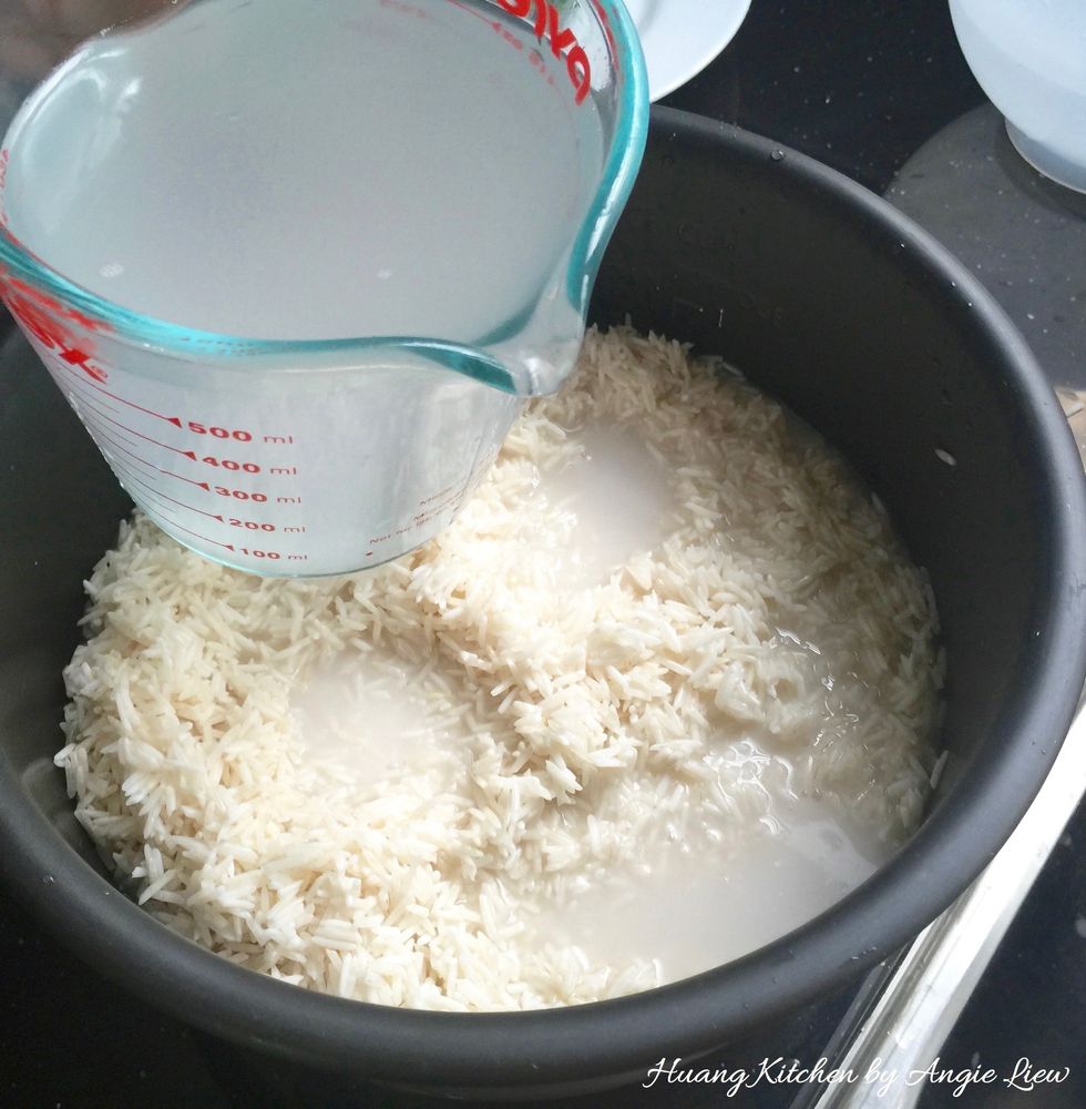 How to cook coconut milk rice (nasi lemak) - B+C Guides