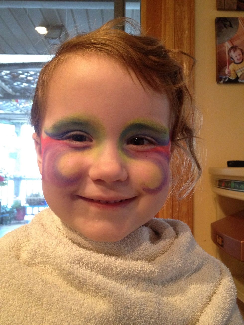 How to make a bling-y princess face paint - B+C Guides