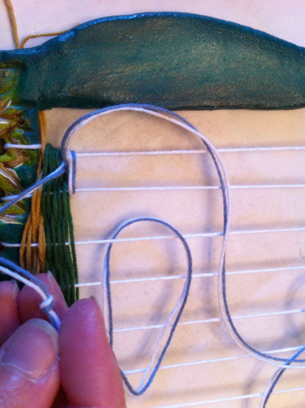 How to create a weaving on a clay loom - B+C Guides