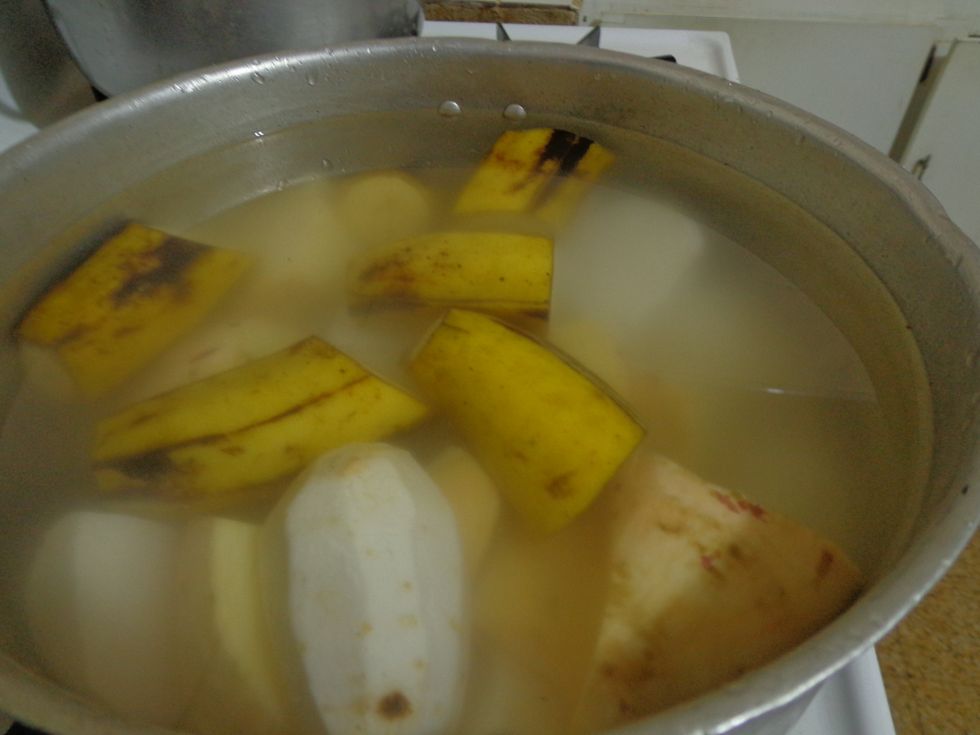 How to make caribbean meal provision and smoke herring - B+C Guides