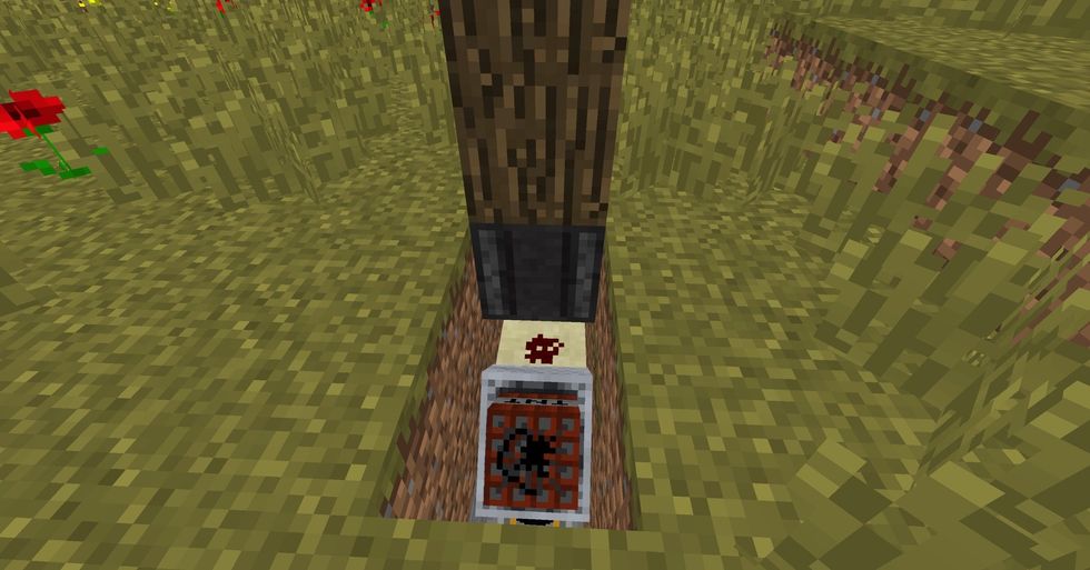 How to make an instant tnt trap in minecraft 💣 - B+C Guides