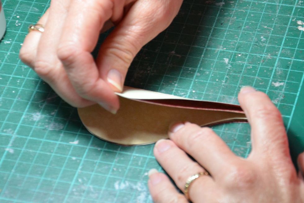 How to create a paper hot air balloon by joanne bain - B+C Guides