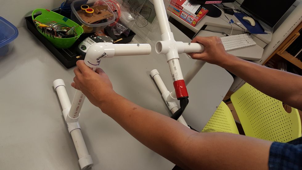 How to make a stomp rocket launcher - B+C Guides