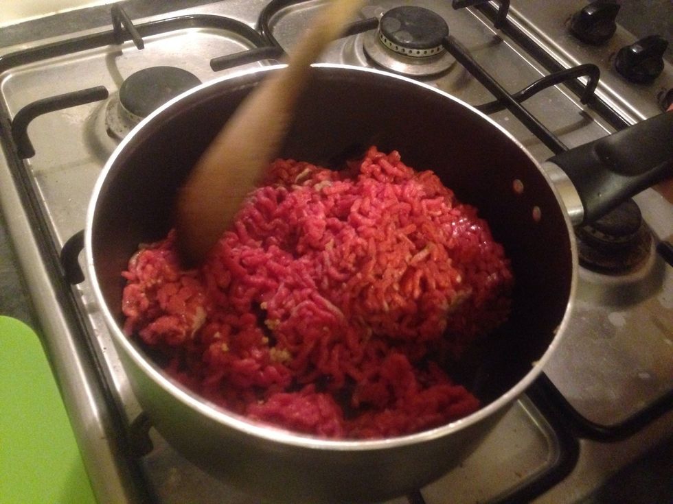 How to cook mince and beans - B+C Guides