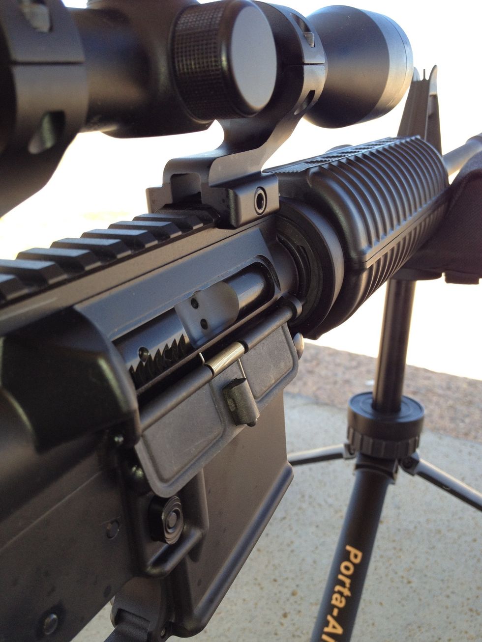 How to unjam an ar-15 - B+C Guides