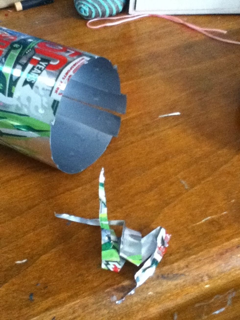 How to make origami out of a soda can - B+C Guides