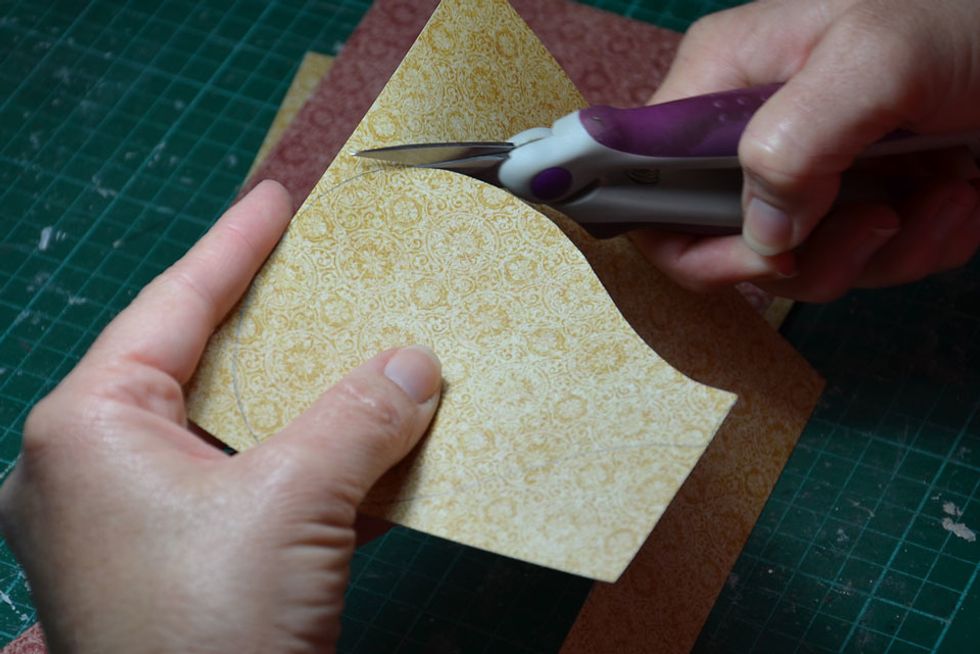 How to create a paper hot air balloon by joanne bain - B+C Guides