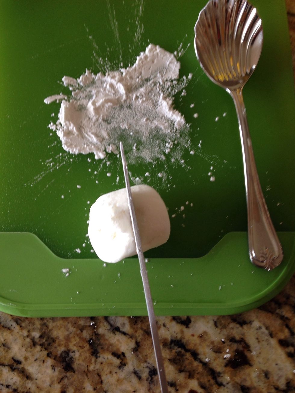 How to cut marshmallows w/o "stickage" - B+C Guides