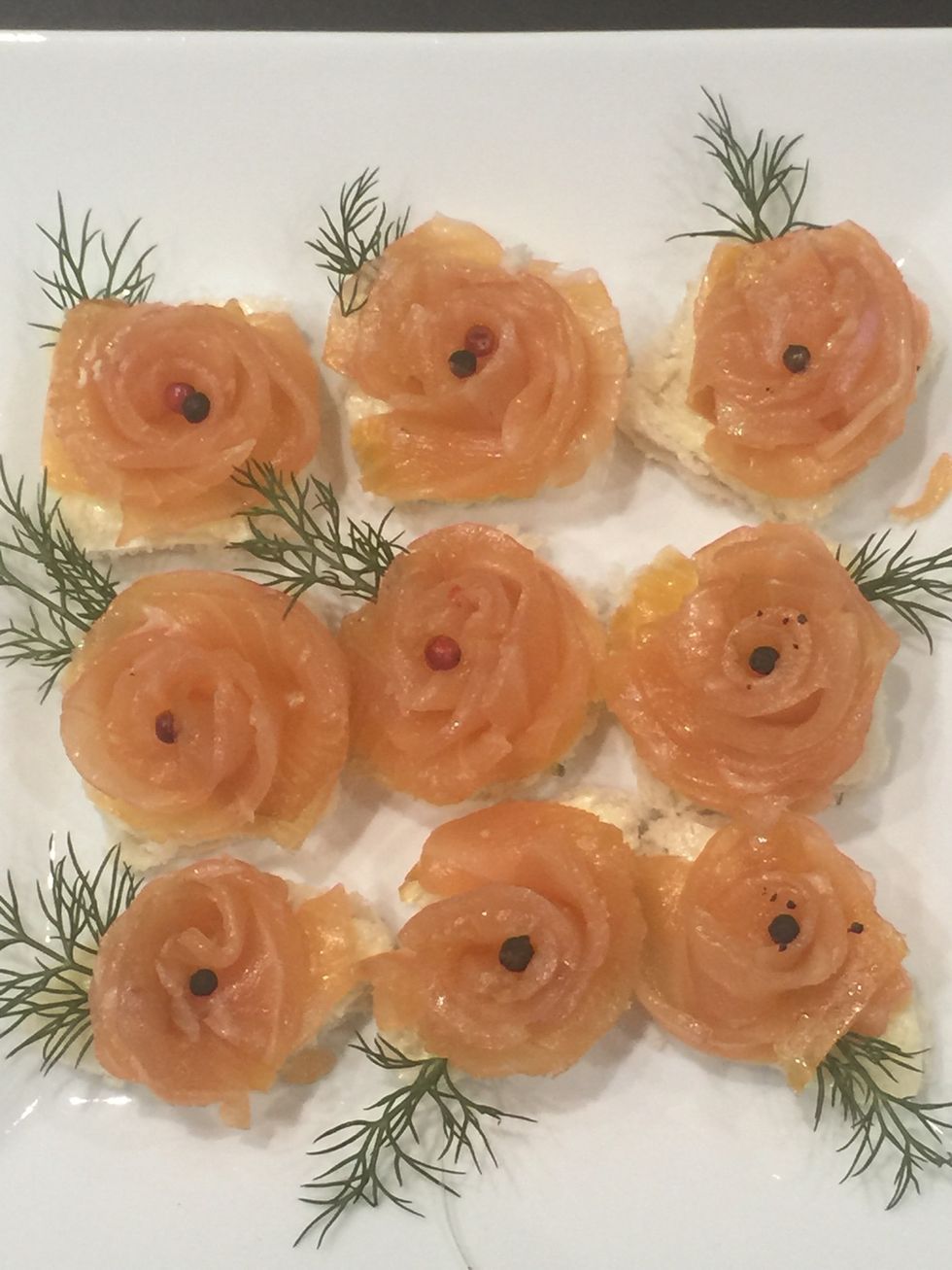 How to make smoked salmon flowers - B+C Guides