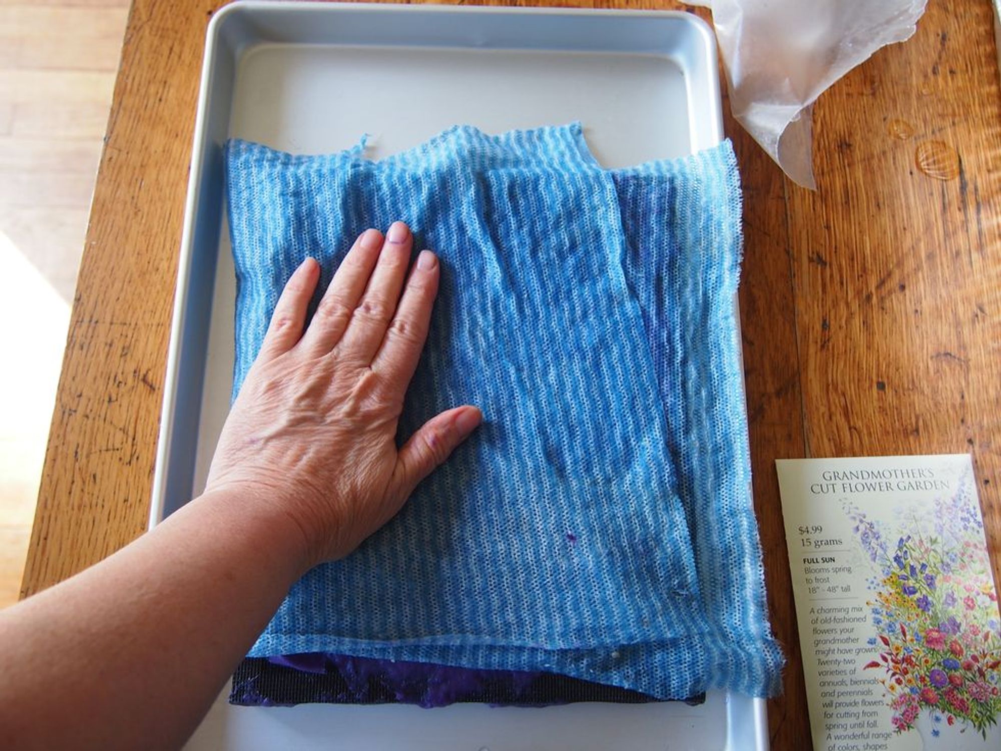 How to make springtime seed paper flowers - B+C Guides