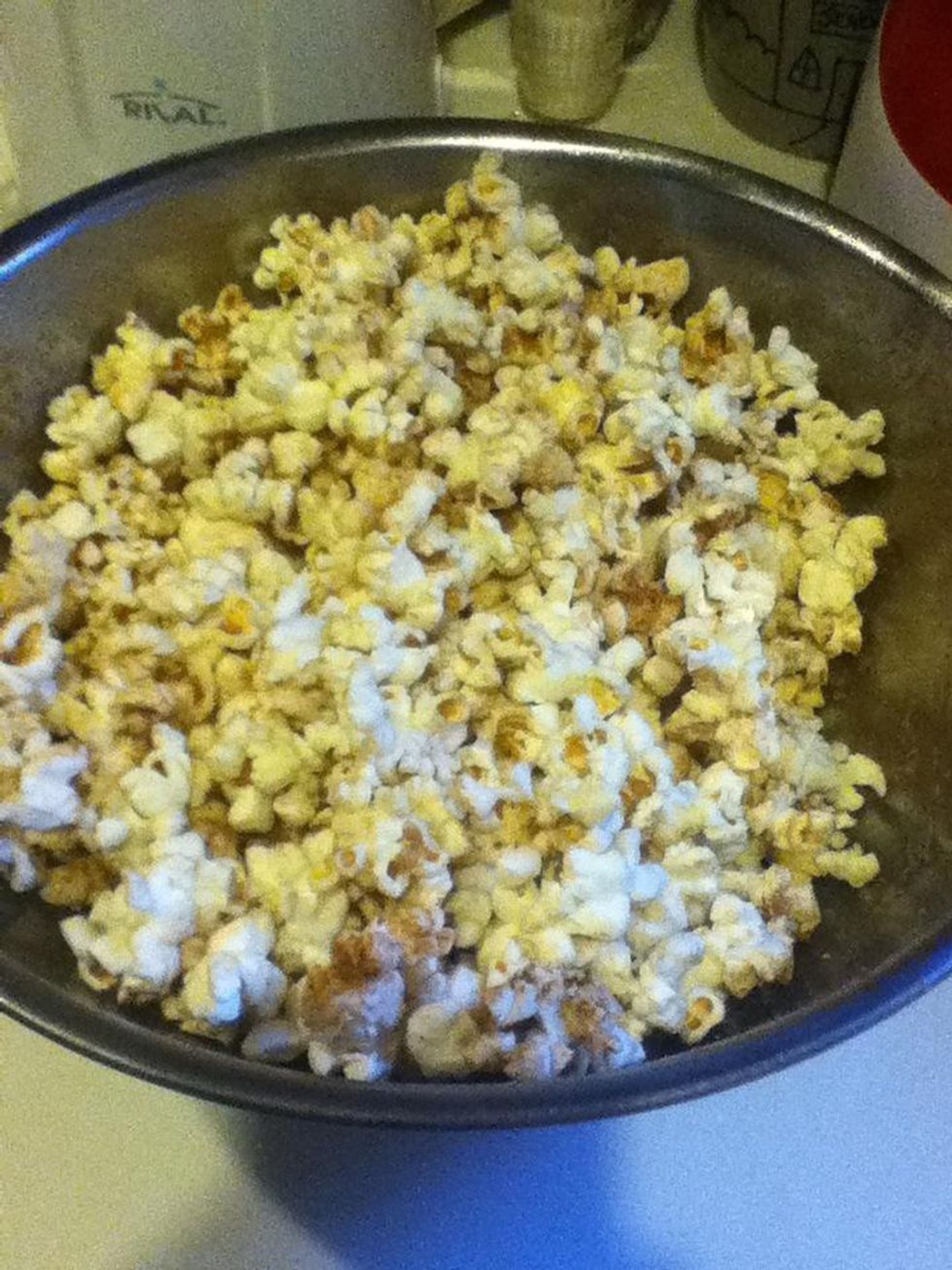How to make a healthy popcorn snack - B+C Guides