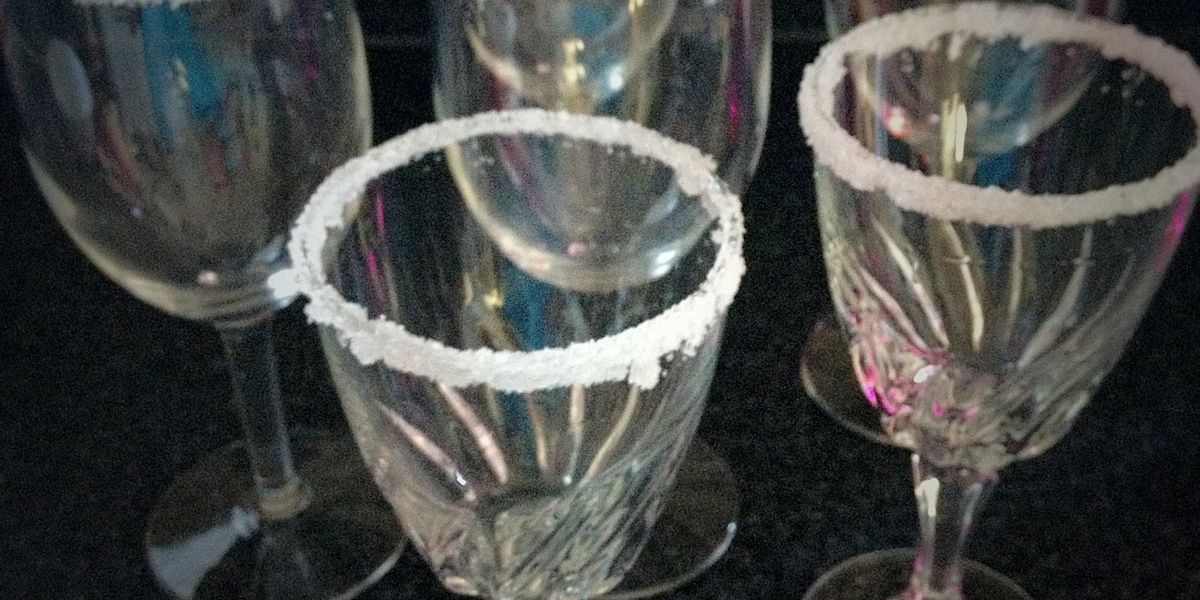 How to make a sugar rim for fancy drinks - B+C Guides