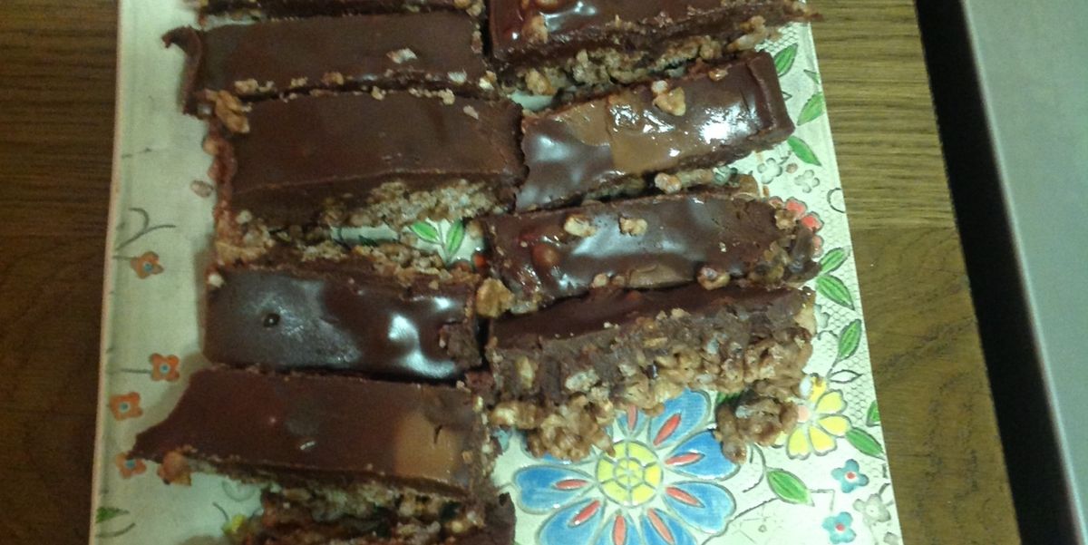 How to make easy chocolate fingers dessert - B+C Guides