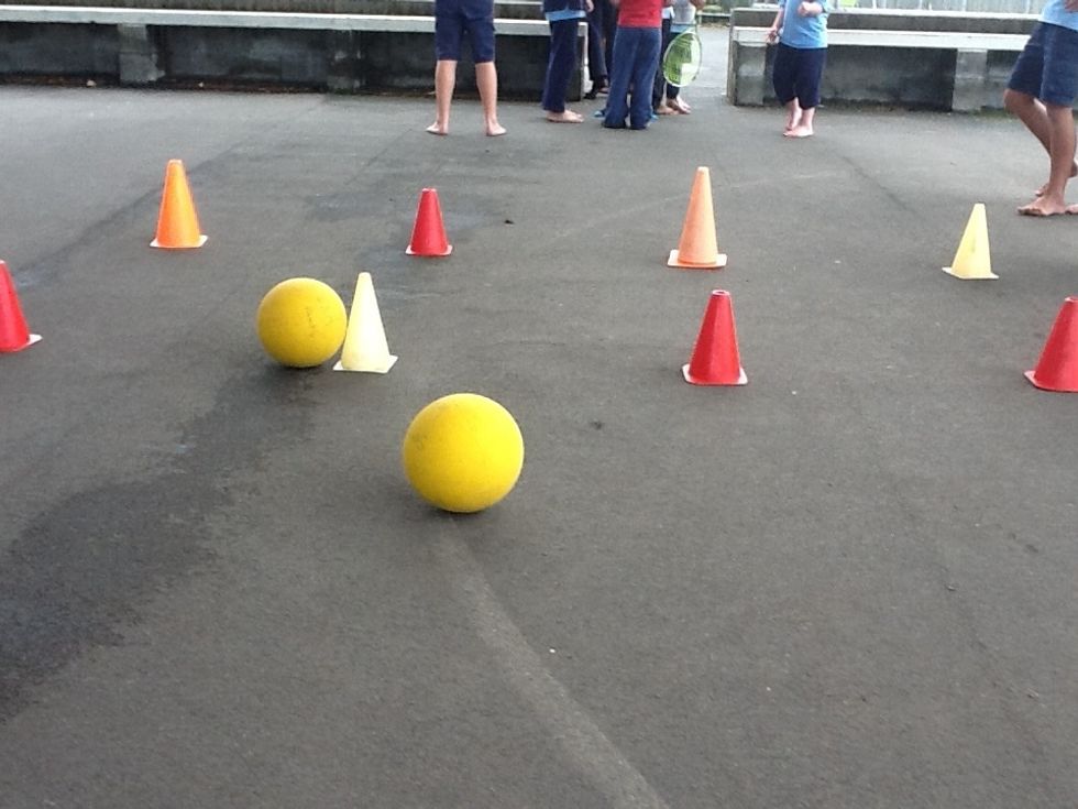 How to play bounceball - B+C Guides