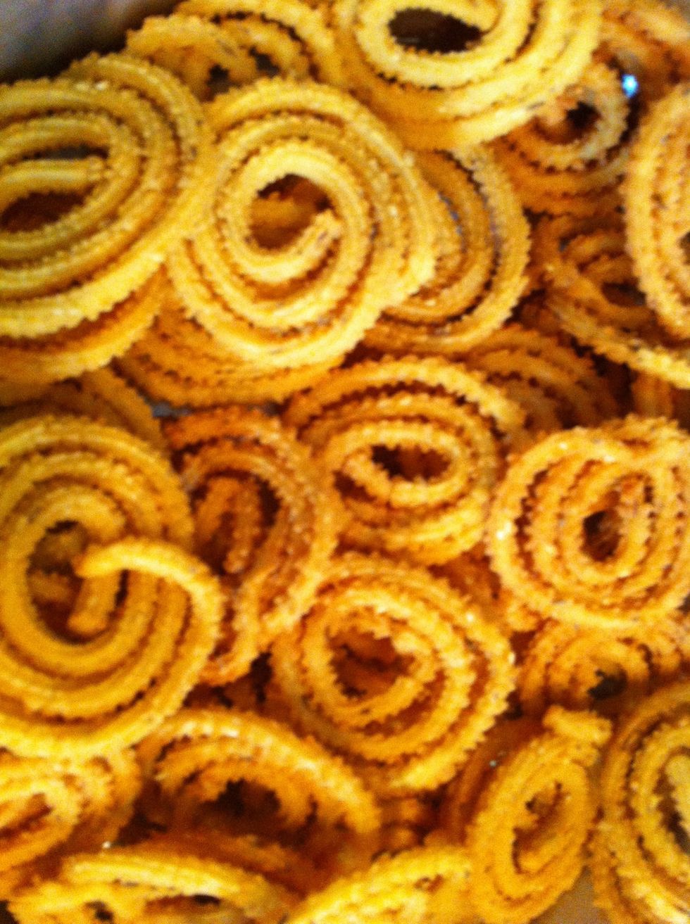 How to make south indian chakali - B+C Guides