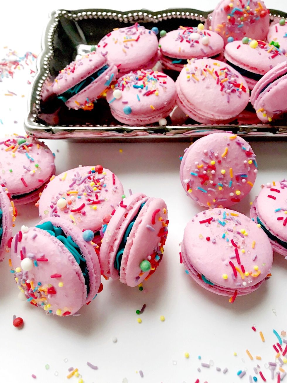 How to make cotton candy macarons - B+C Guides