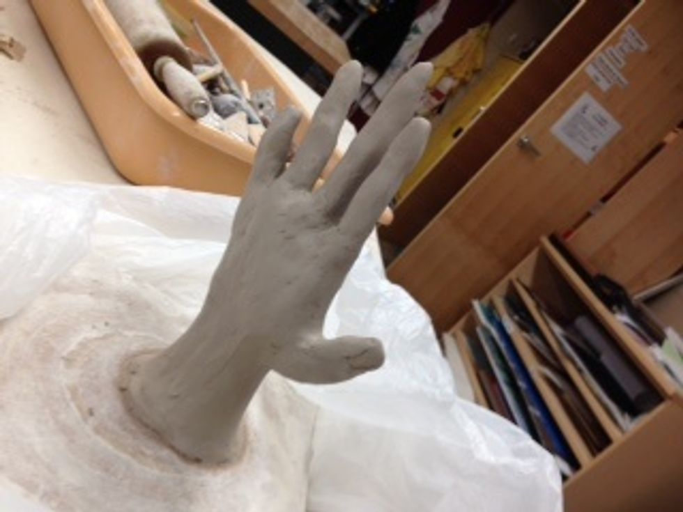 How to hand sculpture - B+C Guides