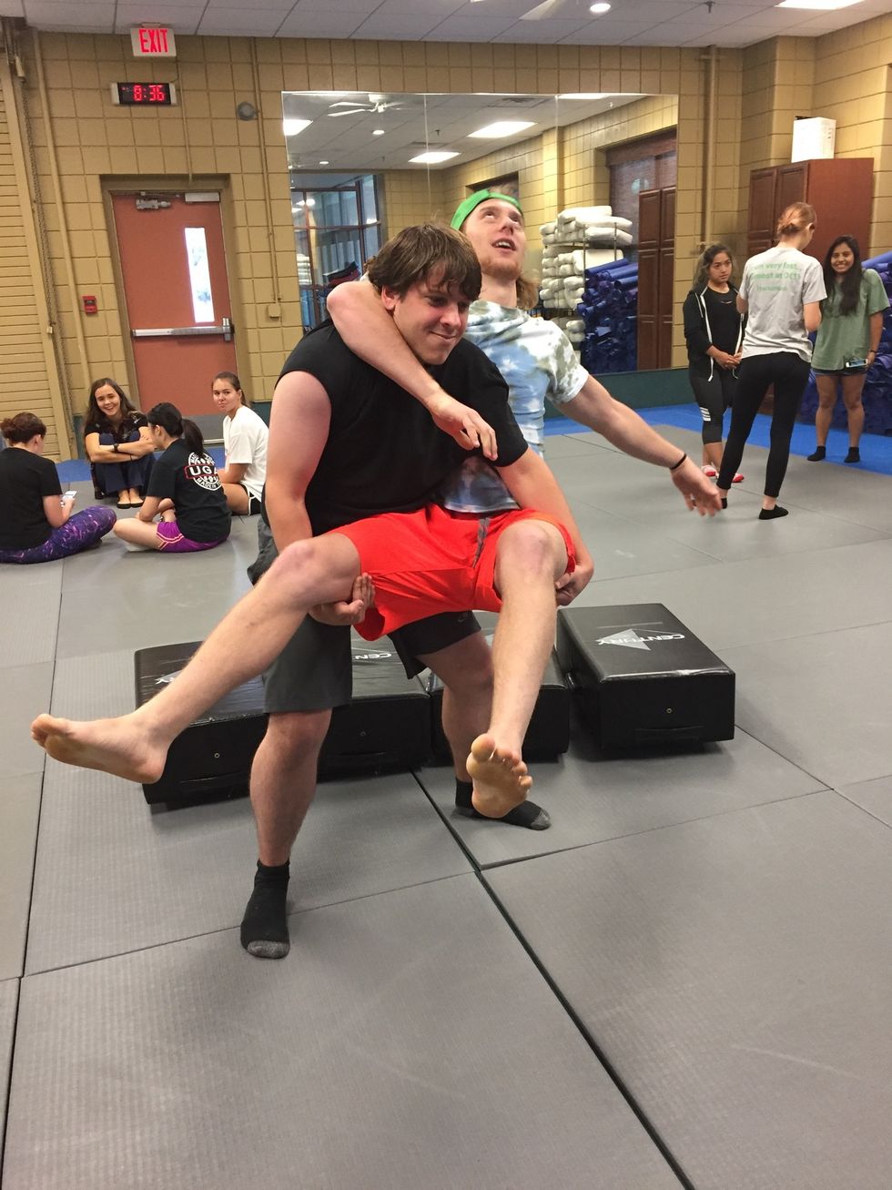 How to escape a bear hug - B+C Guides