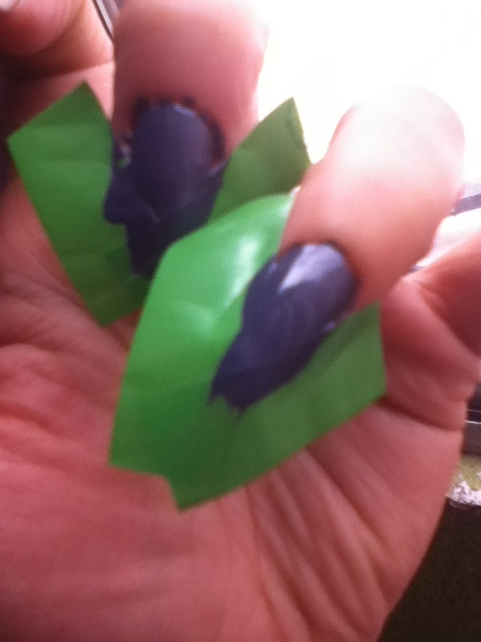 How to create cute wolf claws nails - B+C Guides