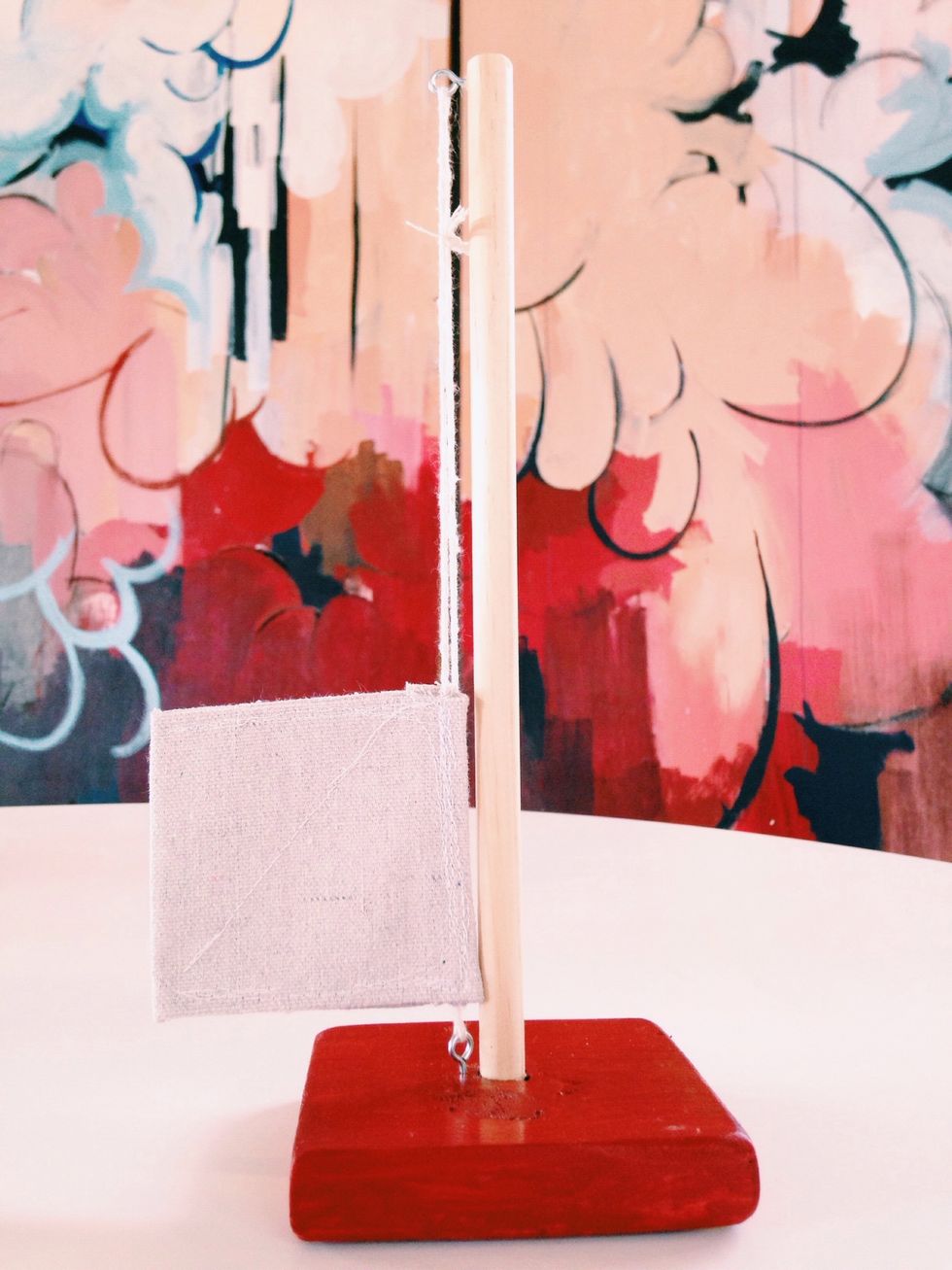 How to make busy flags for your office - B+C Guides