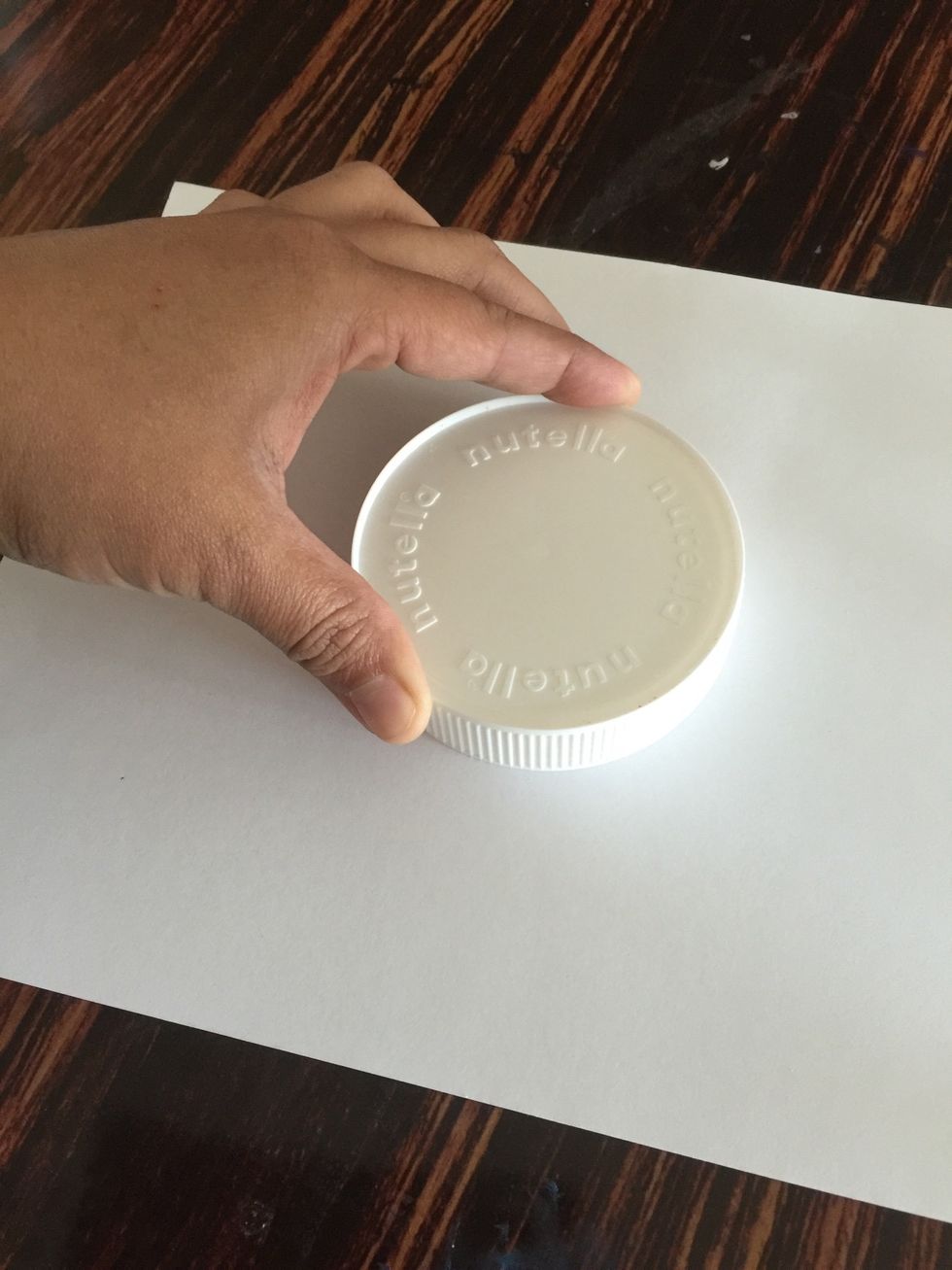 How to draw a circle using the lid? - B+C Guides