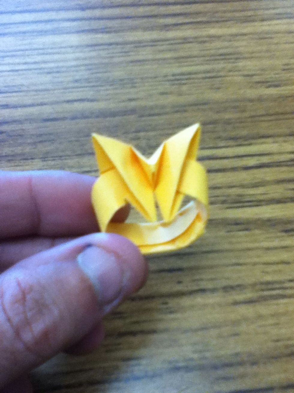 How to make an origami butterfly ring - B+C Guides