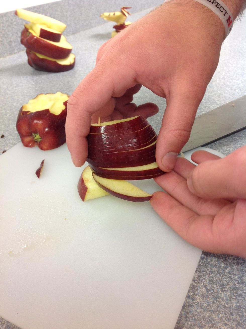 How to apple swirl garnish - B+C Guides