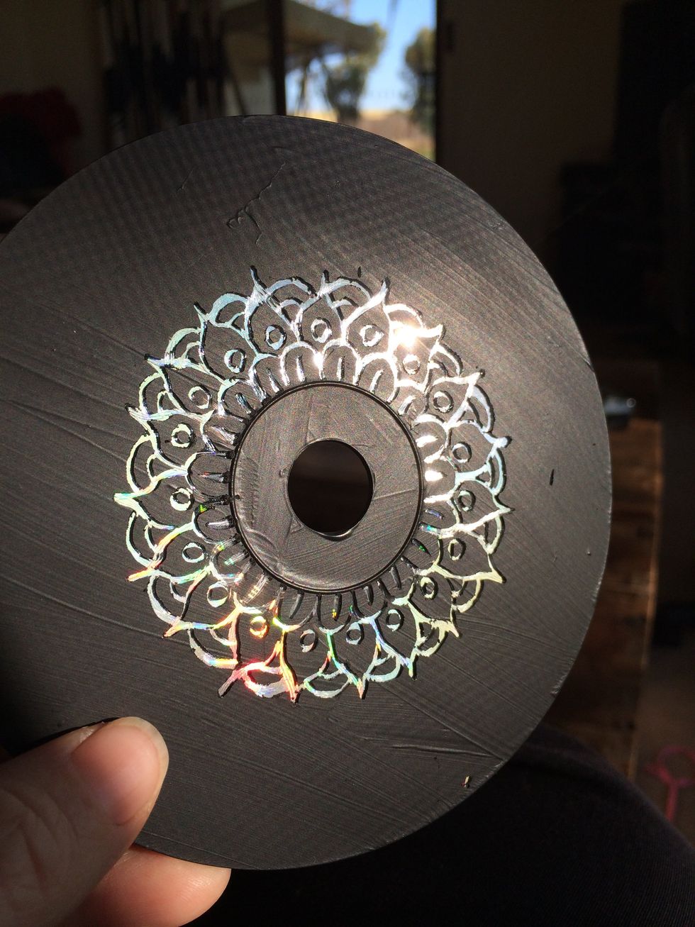 How to decorate and reuse old cds - B+C Guides