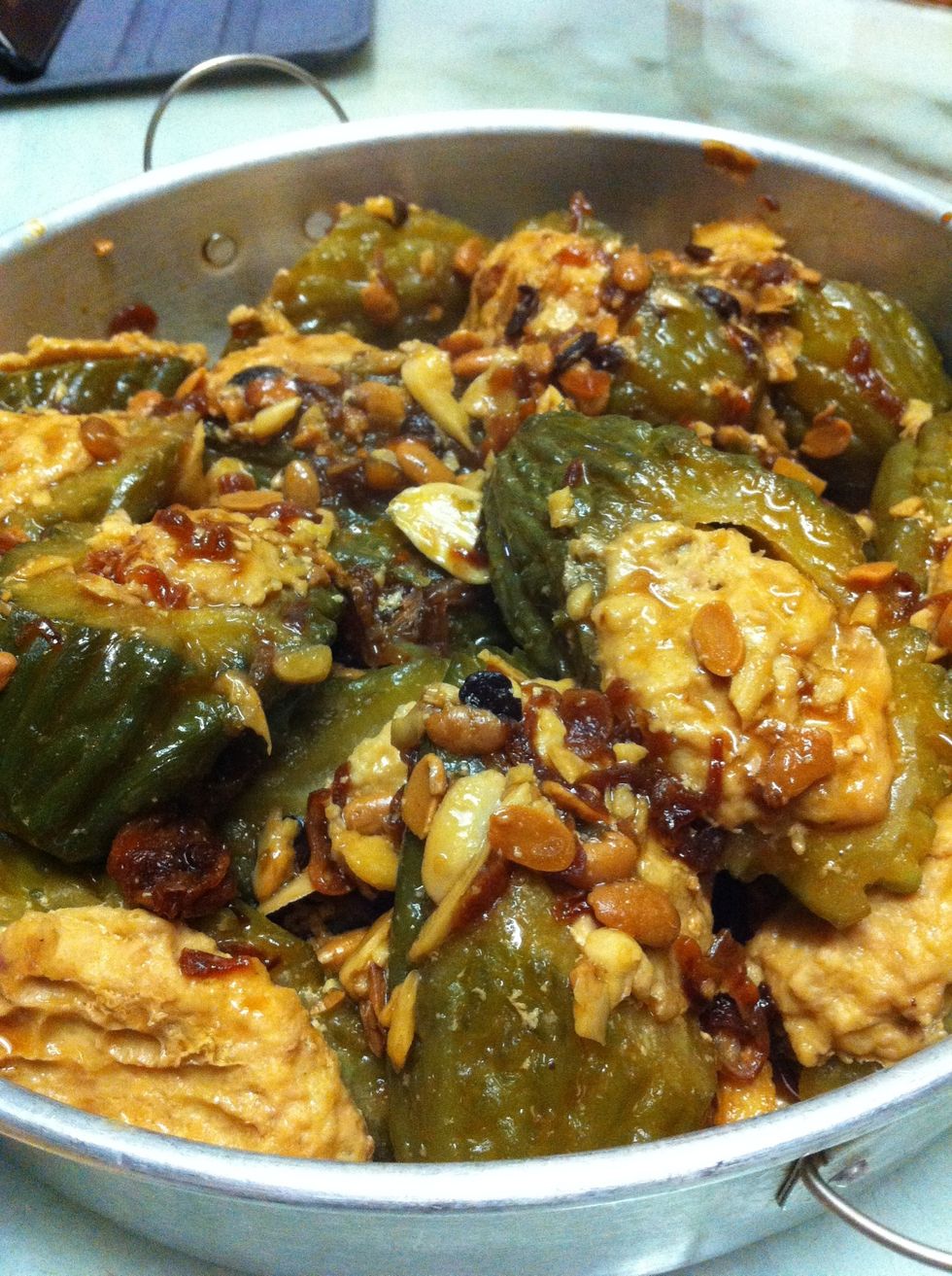 How to cook baby bitter gourd stuffed with minced meat - B+C Guides