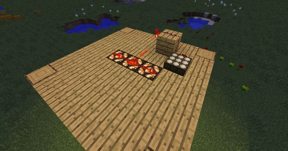 How to create automatic lighting in minecraft - B+C Guides