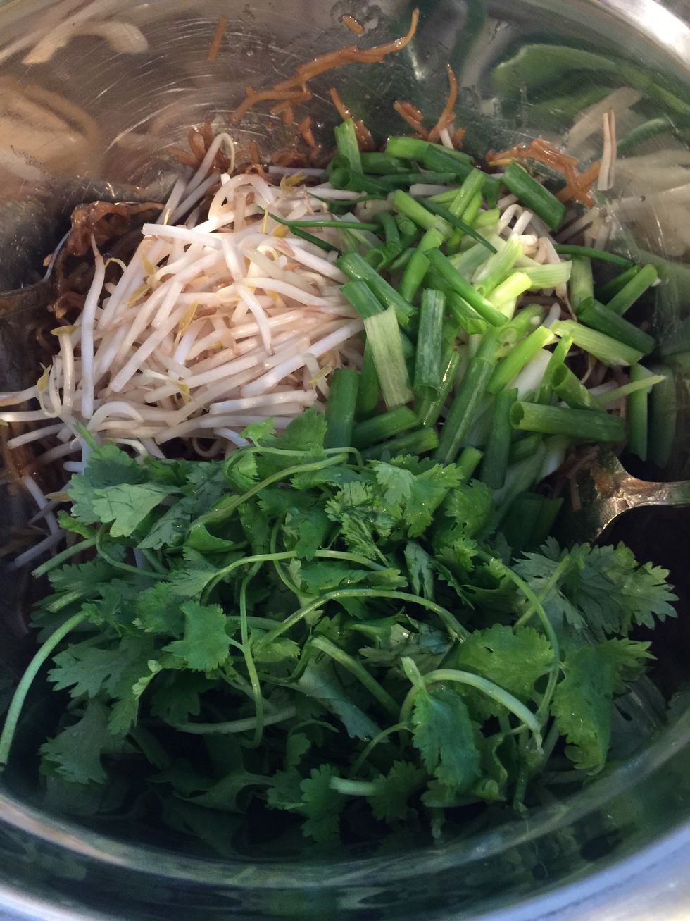 How to make kua mee (sweet fried noodles) - B+C Guides