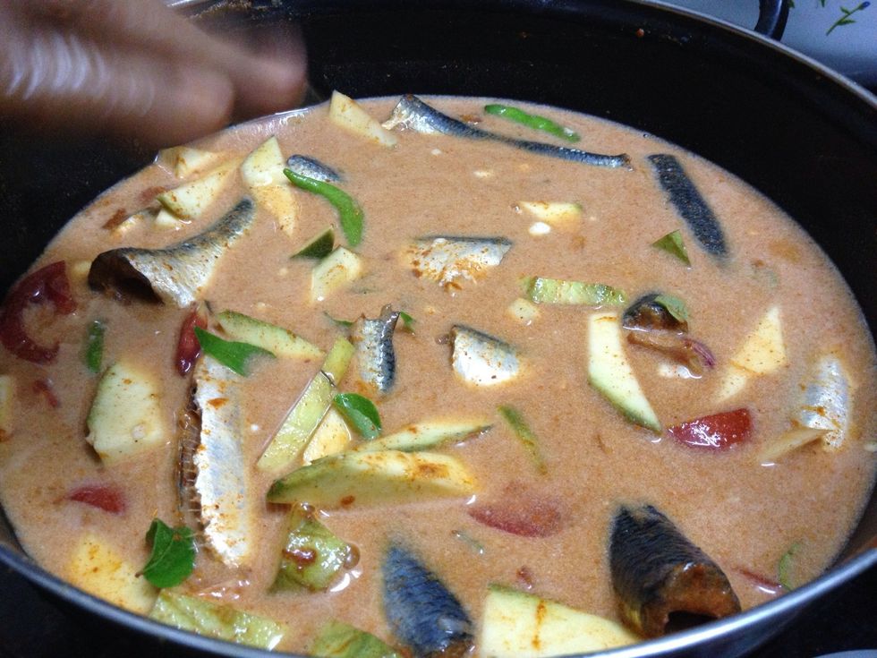 How to cook kerala mathi fish curry - B+C Guides