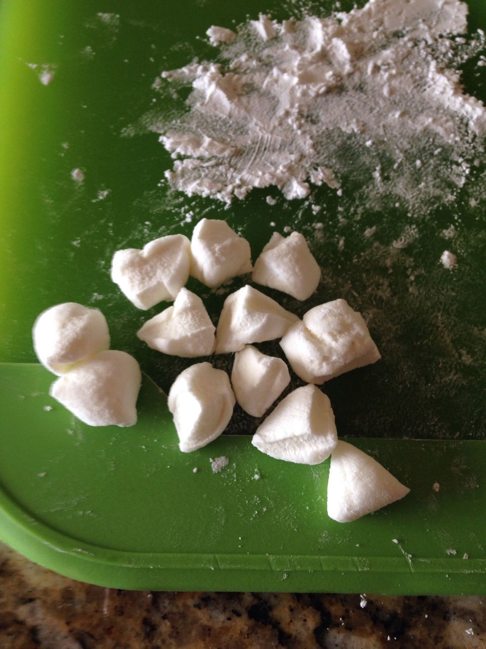 How to cut marshmallows w/o "stickage" - B+C Guides