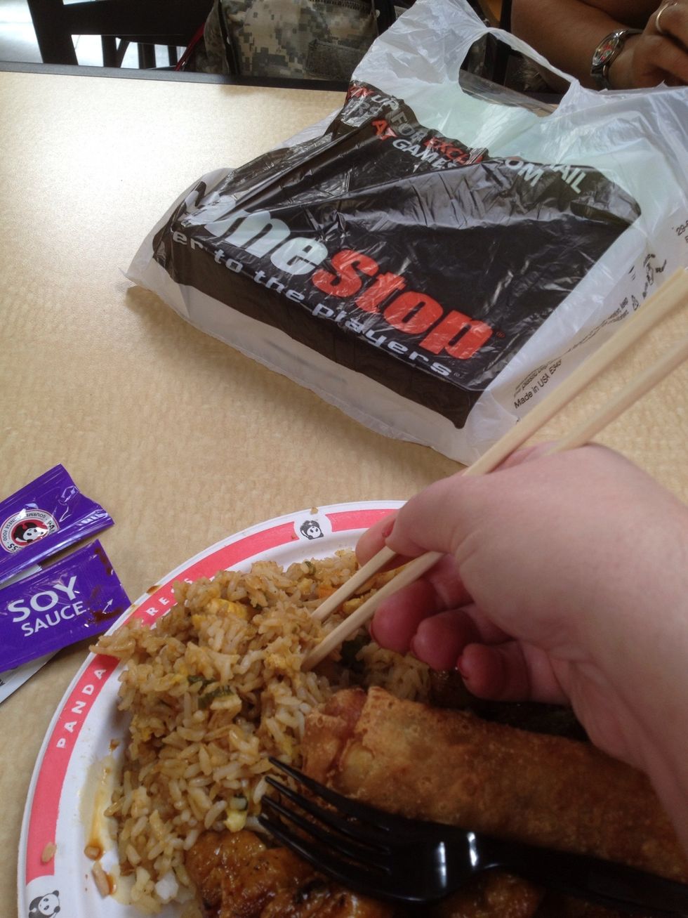 How to eat rice with chopsticks! - B+C Guides