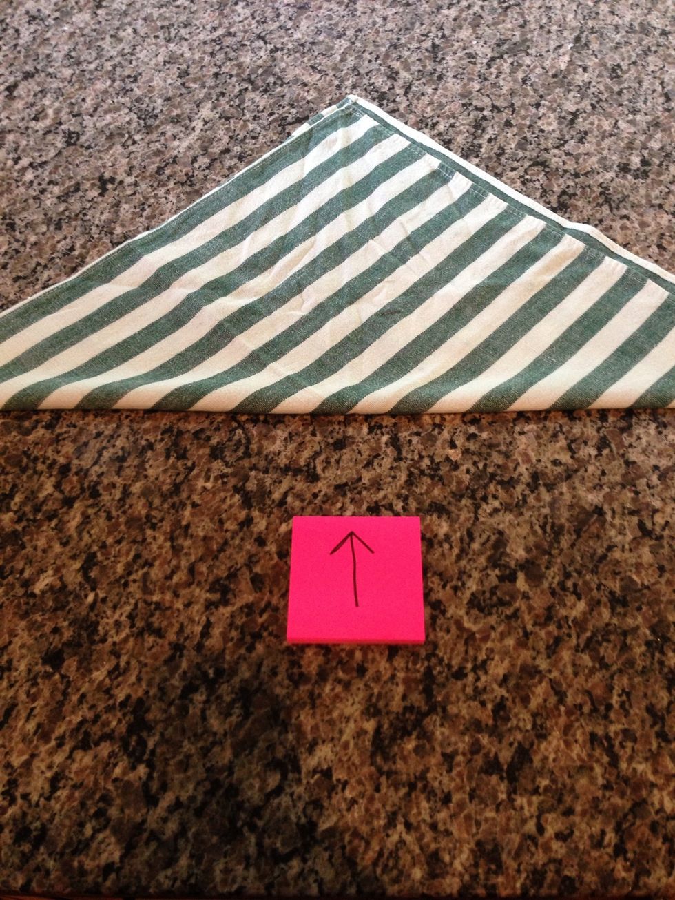 How to create the restaurant silverware roll-up - B+C Guides