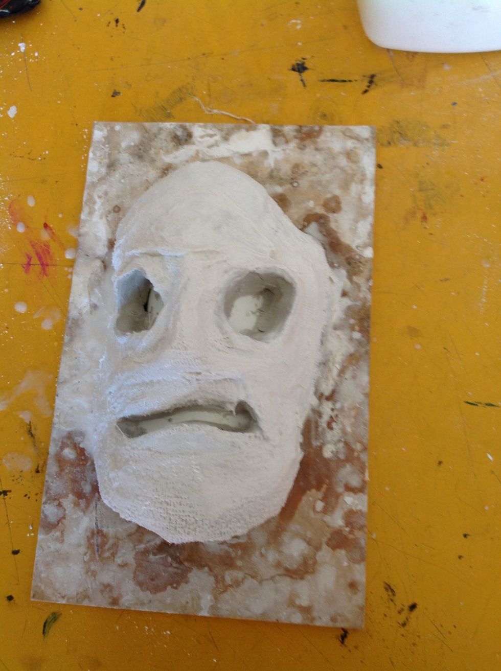 How to make a plaster mask. - B+C Guides