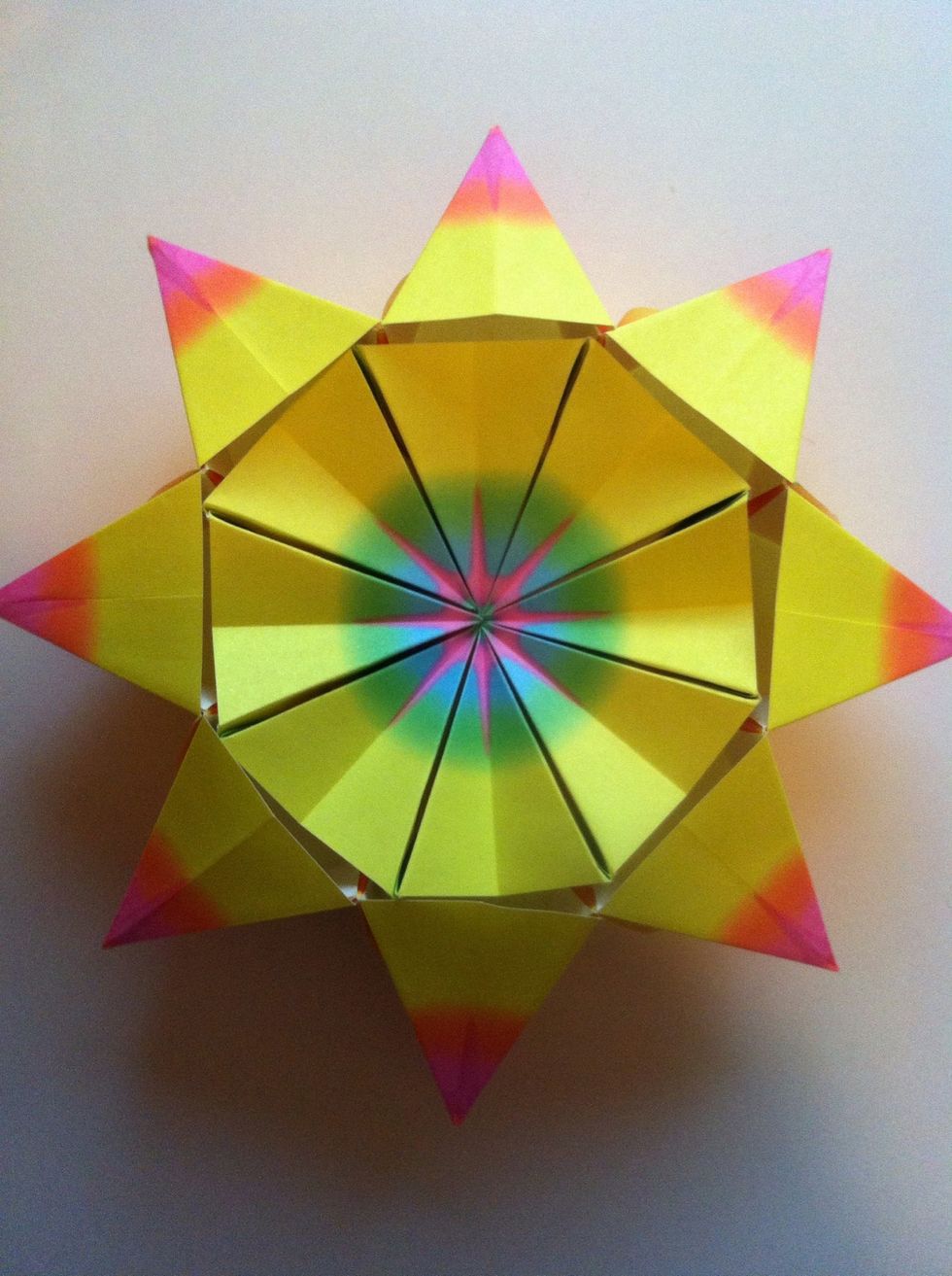 How to make the 3d origami magic circle into a starburst - B+C Guides