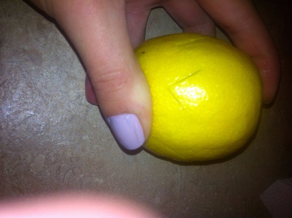 How to make 3 easy lemon garnishes - B+C Guides