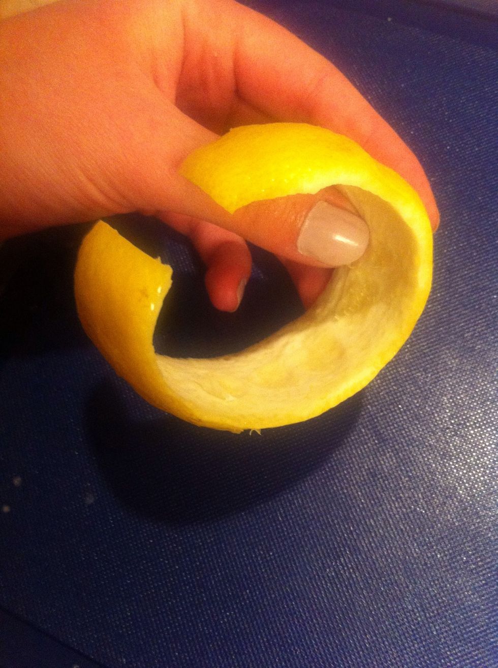 How to make 3 easy lemon garnishes - B+C Guides