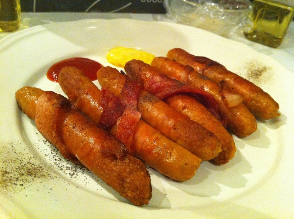 How to cook bacon-wrapped chipolatas - B+C Guides