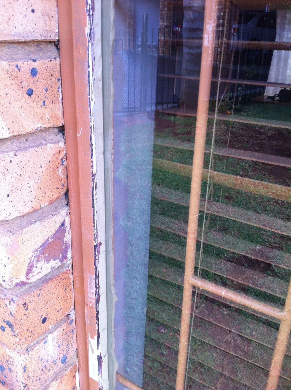 How to fit a glass window - B+C Guides