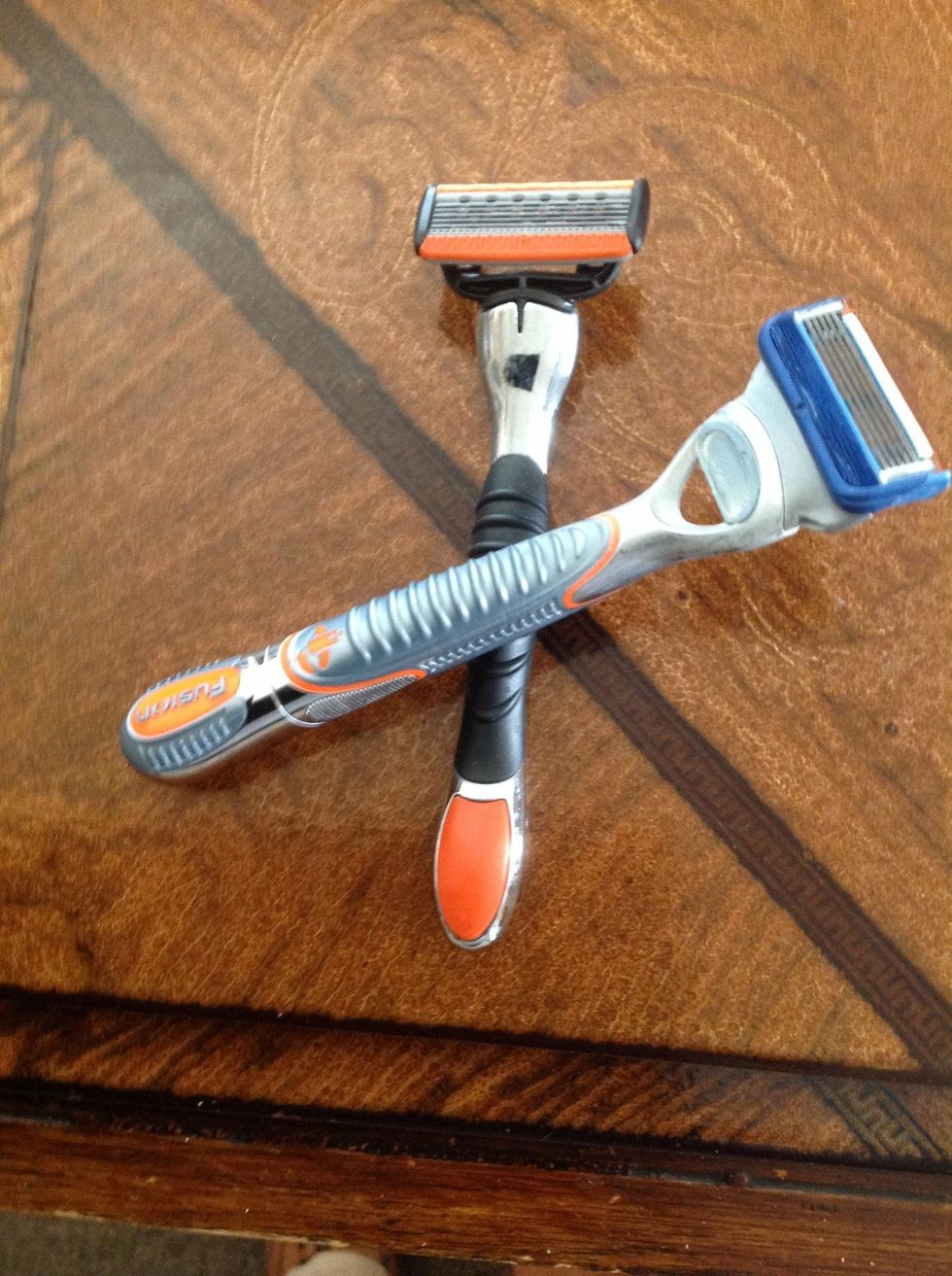 How to resharpen your razor blades - B+C Guides