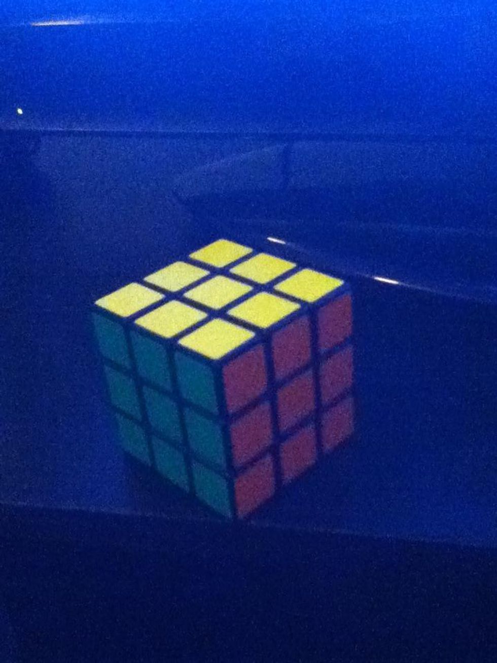 How to solve a 3x3 rubik's cube using algorithms - B+C Guides