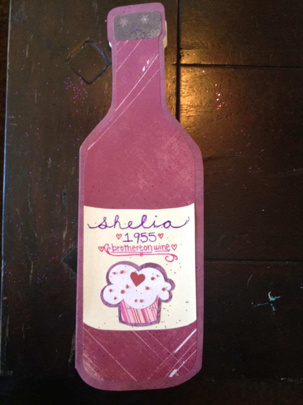 How to make a wine bottle card - B+C Guides