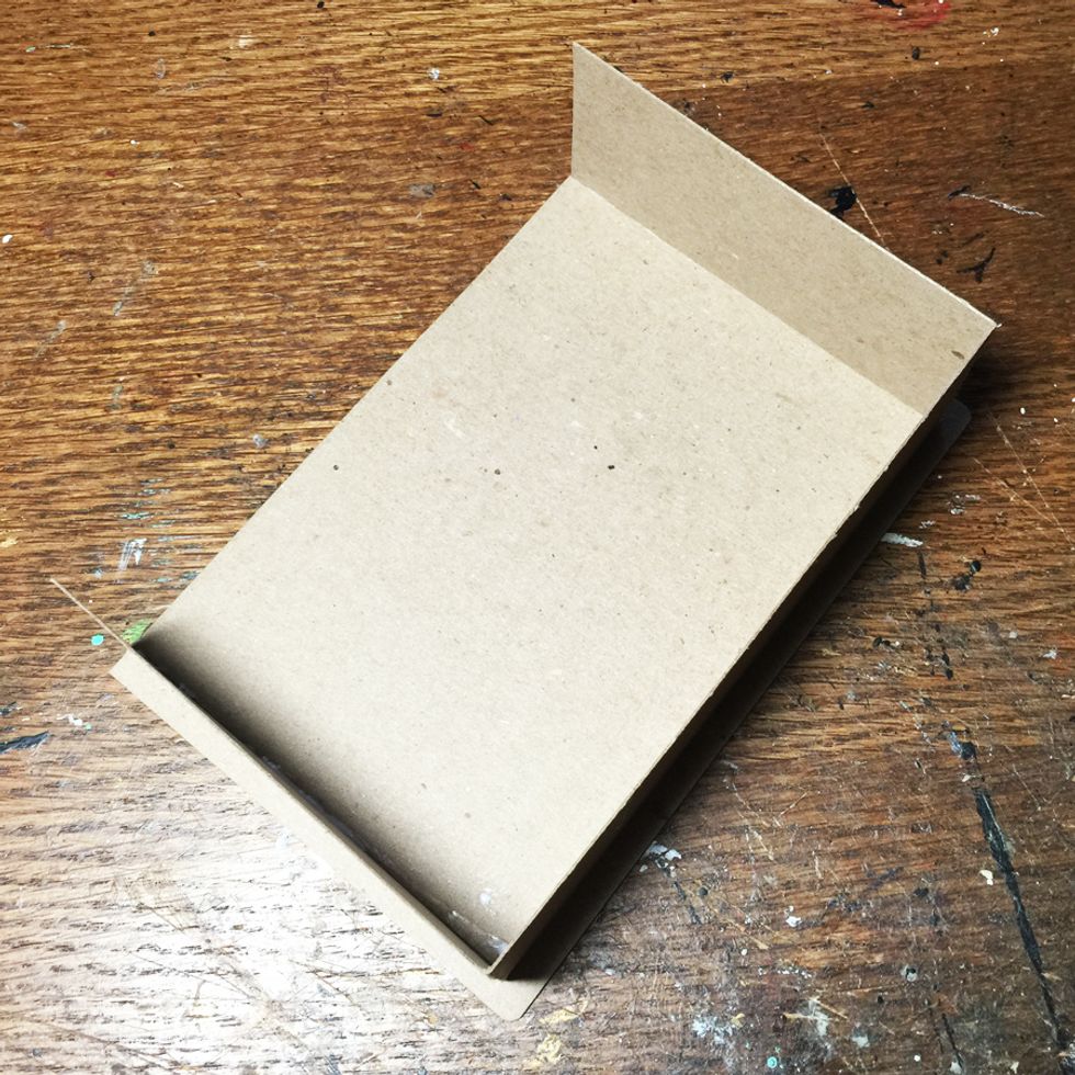 How to assemble a secret spell book box - B+C Guides