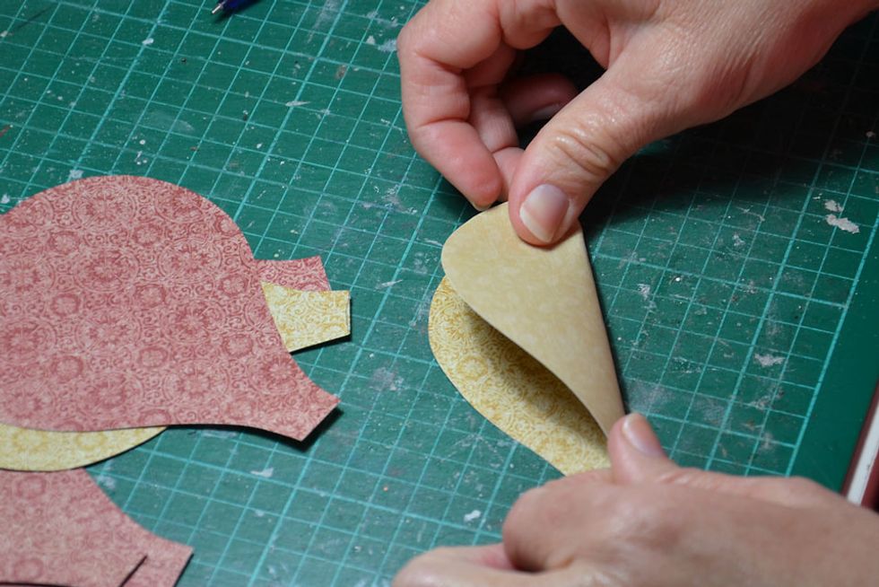 How to create a paper hot air balloon by joanne bain - B+C Guides