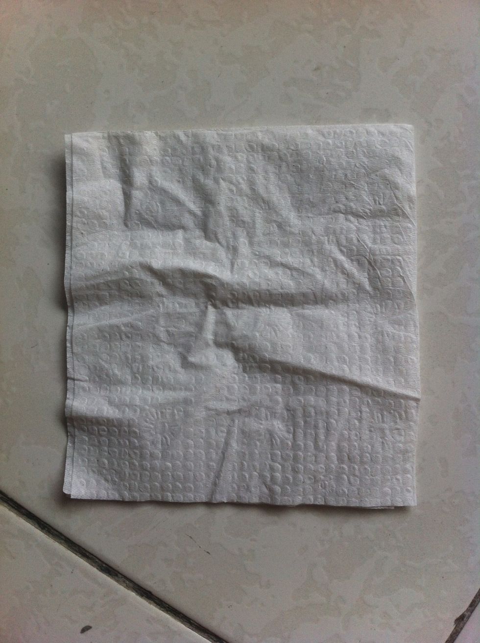 How to fold a tissue - B+C Guides